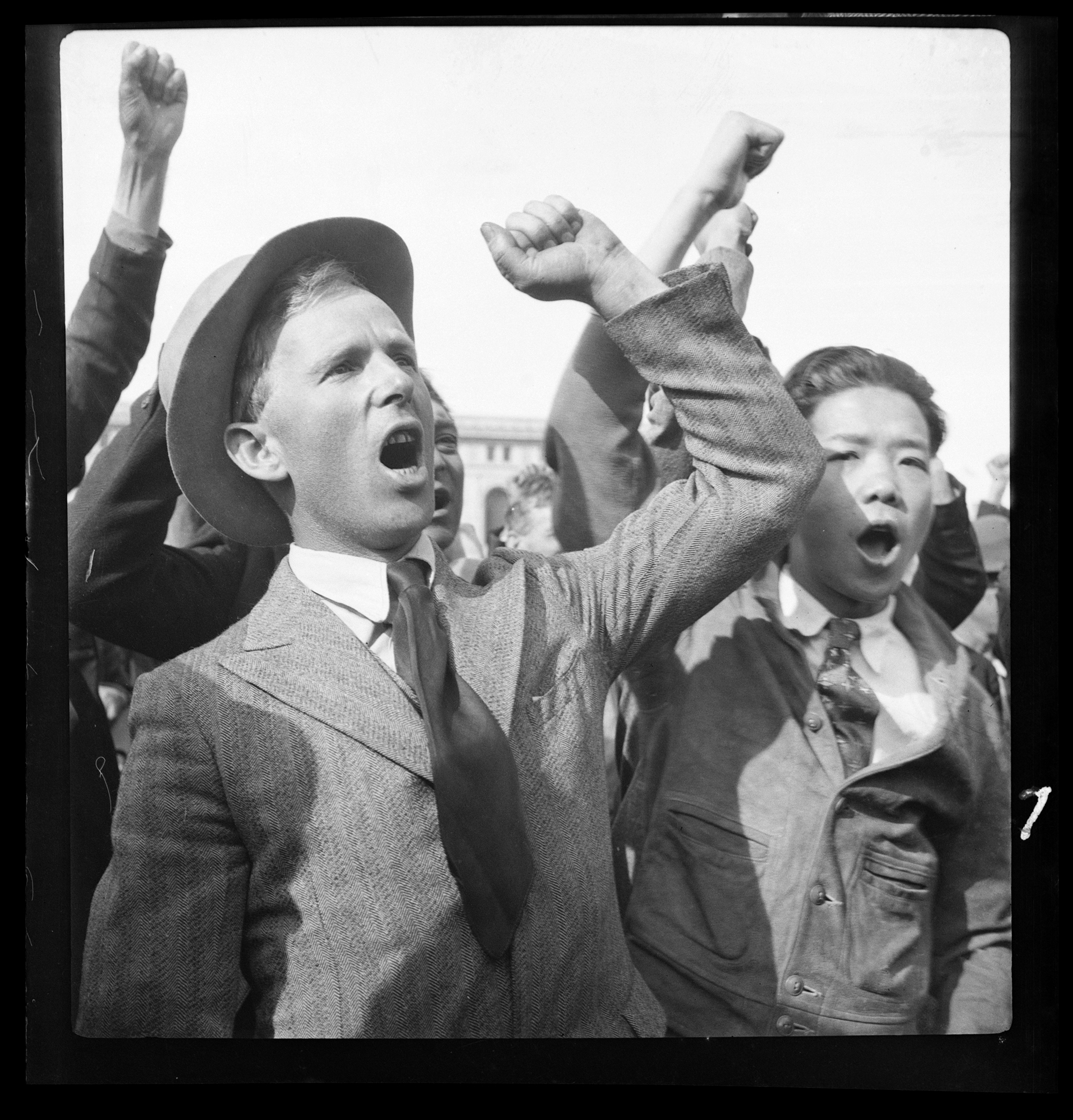 Dorothea Lange - OMCA May Day, 1934 - Crowd at Labour Rally